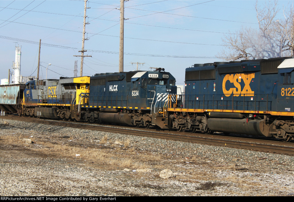 HLCX 6334 and CSX 627